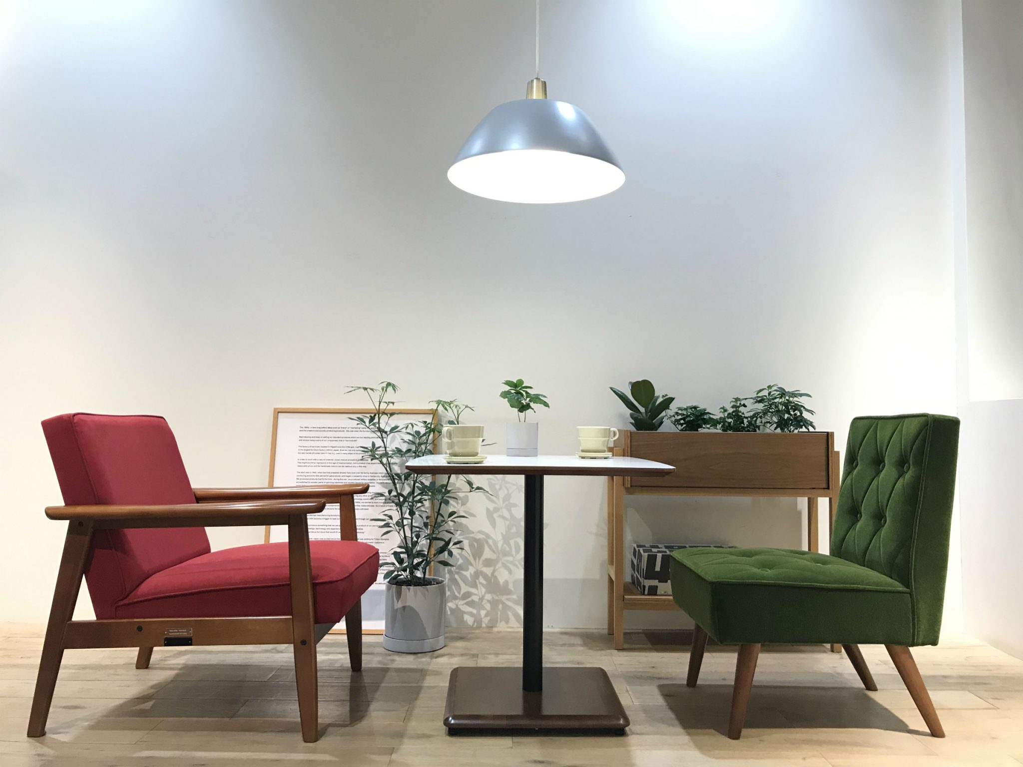 新宿店リミテッドKチェア「2022RW」おすすめコーディネート – カリモク60オフィシャルショップ